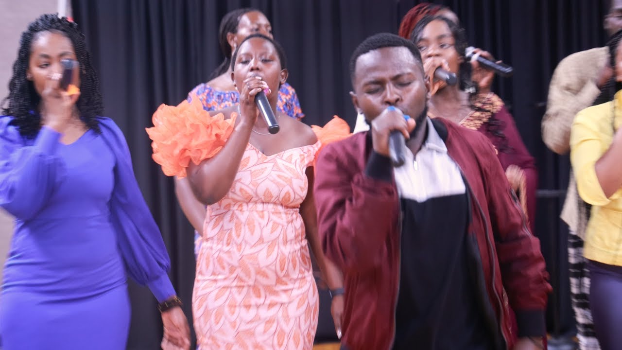 Amaraso ya yesu || light choir - YouTube