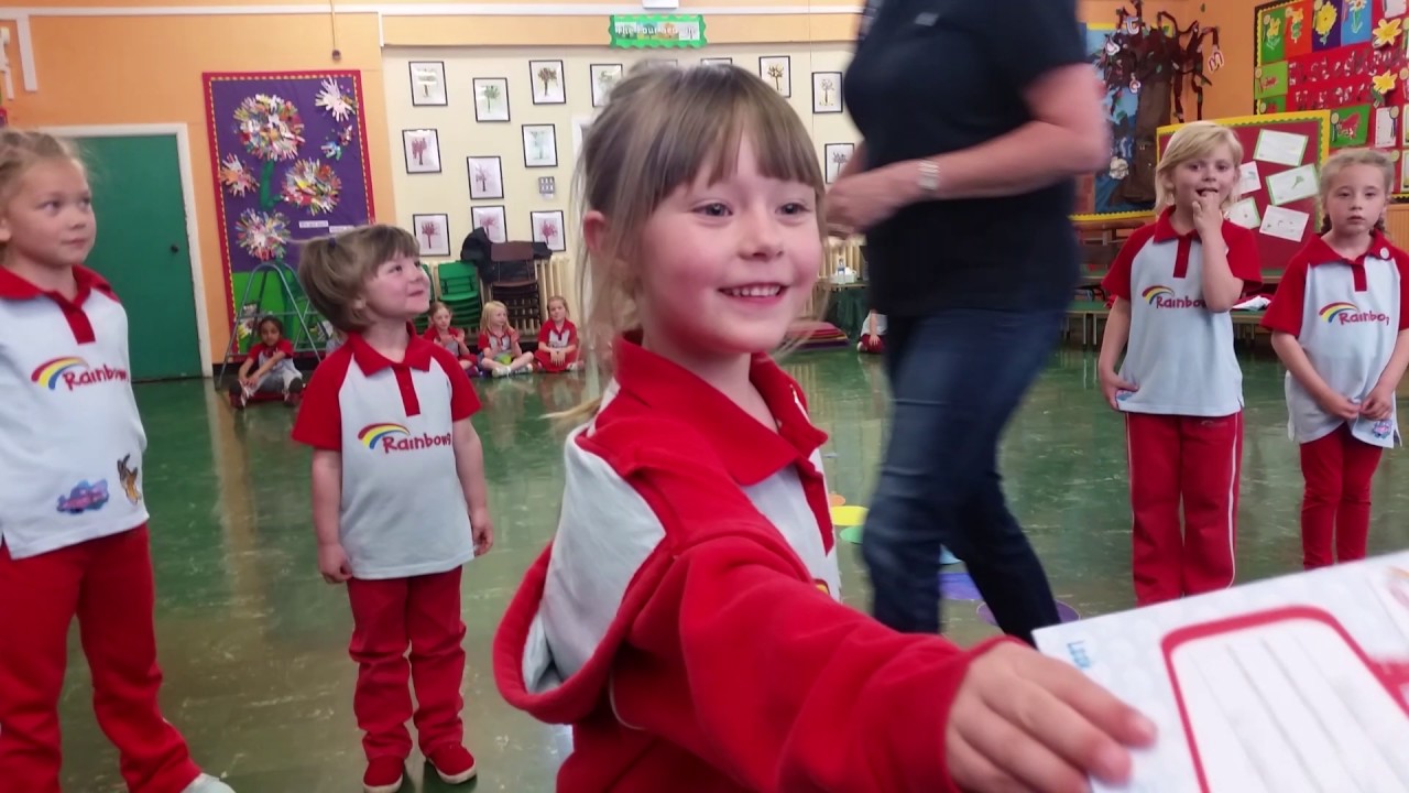 Serens receiving her rainbows promise certificate - YouTube