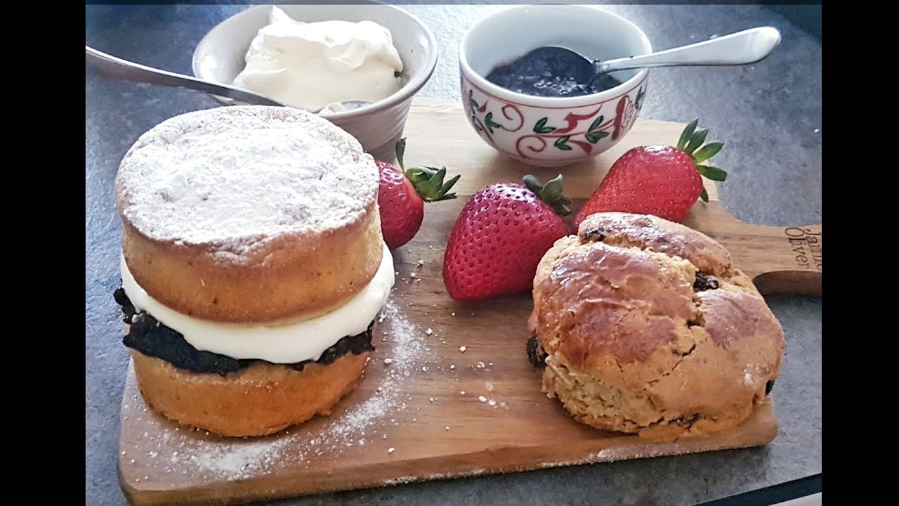 Mini Victoria Sponge Afternoon Tea Collection - YouTube