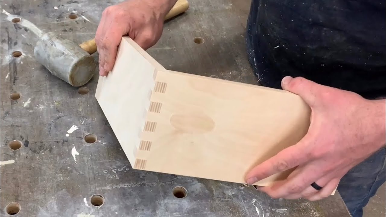 Easy Box Joint Jig || Make Box Joints the Quick Way - YouTube