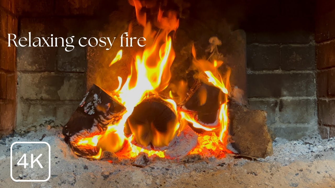 Relaxing Cosy Fire (4K Ultra HD, 30 minutes) - YouTube