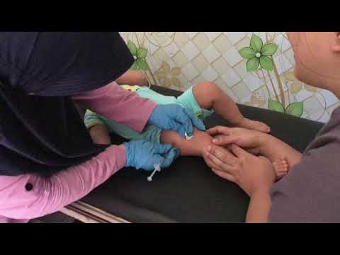 bayi disuntik nangis 2022 // foto nara kei sitepu adik bayi disuntik nangis