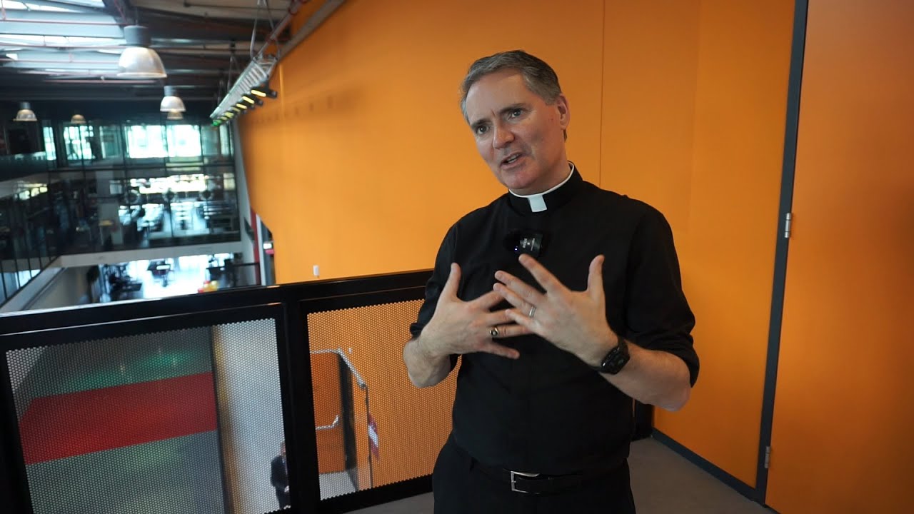 Roepingencampagne "Vreugde verbindt" met fr. James Mallon - YouTube