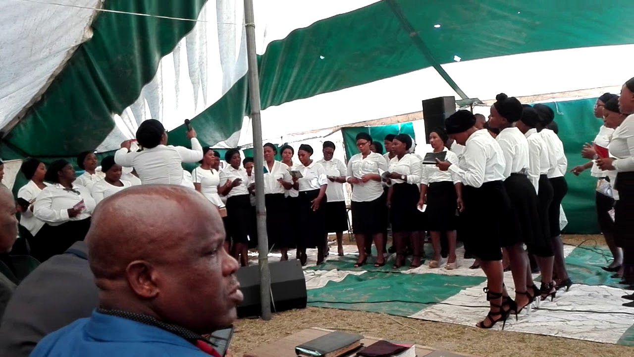 Isithebe Mass choir Full Gospel Church - YouTube