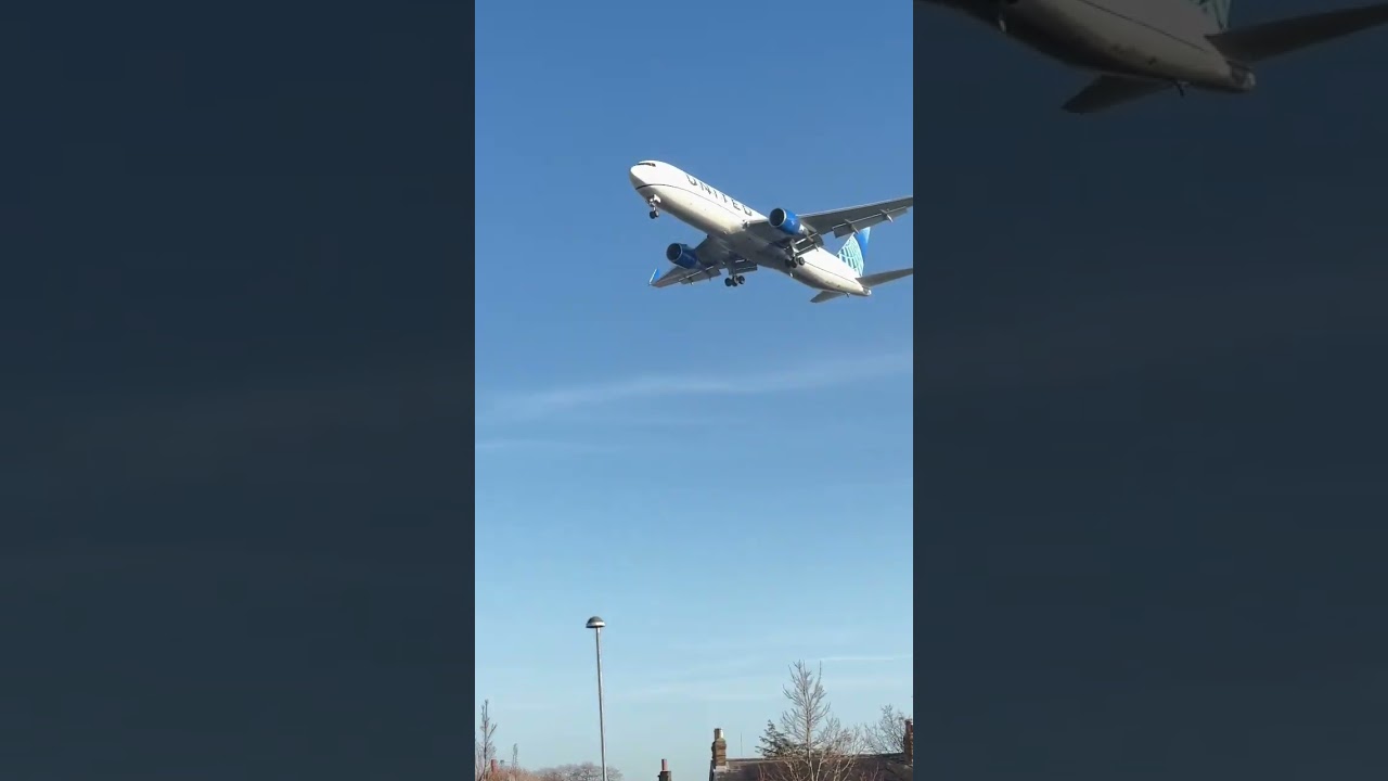 United airlines landing at Heathrow airport - YouTube
