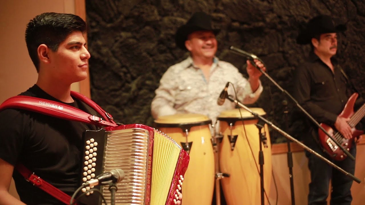 Carácter Norteño Dime Con Quién Acordes - Chordify
