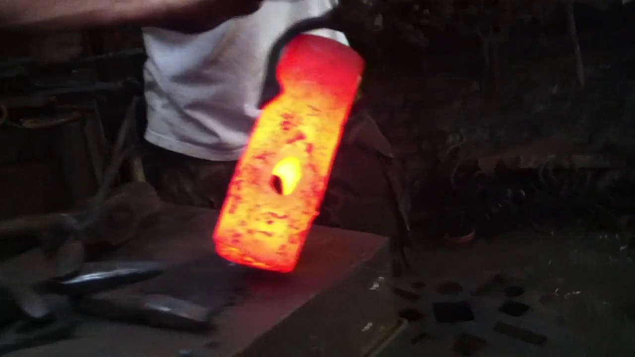 Forging large Dog head hammer in Herts, England by Petefire - YouTube