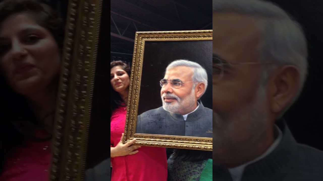 Autograph by PM Modi - YouTube