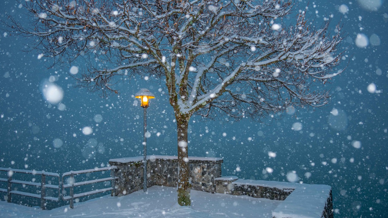 Winter scenes Brienz am See - Winter in Switzerland - YouTube