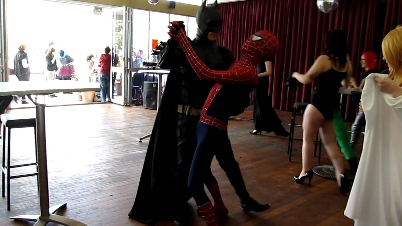 Spiderman, Emma Frost and Batman dancing - YouTube