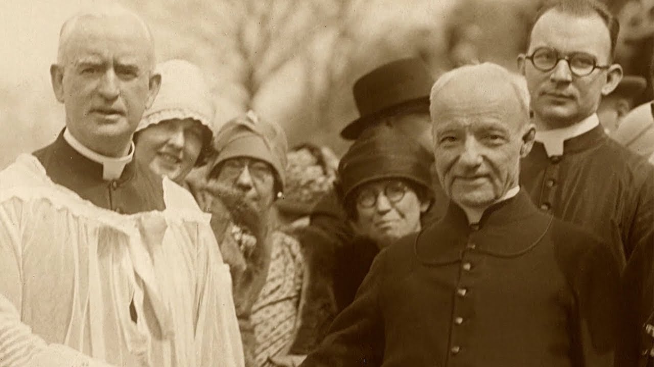 Saint frère André - YouTube