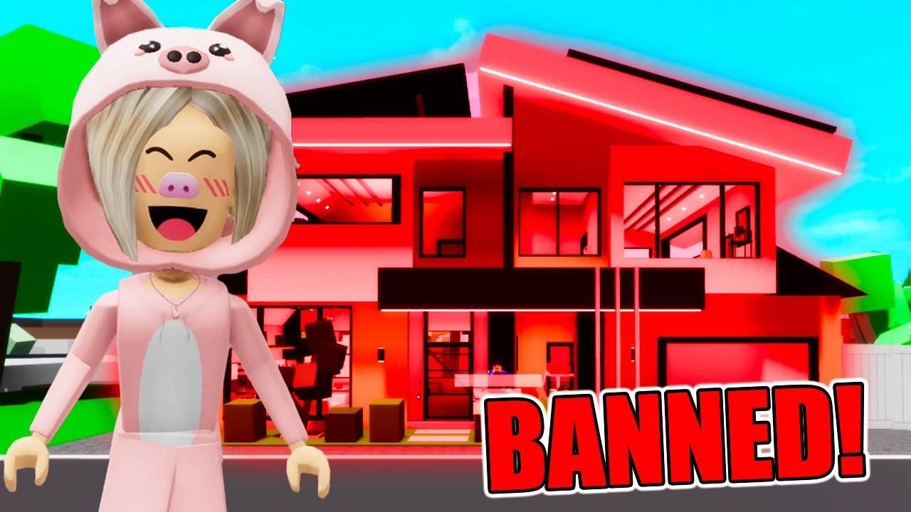 GETTING BANNED FROM EVERY HOUSE IN BROOKHAVEN!! - YouTube