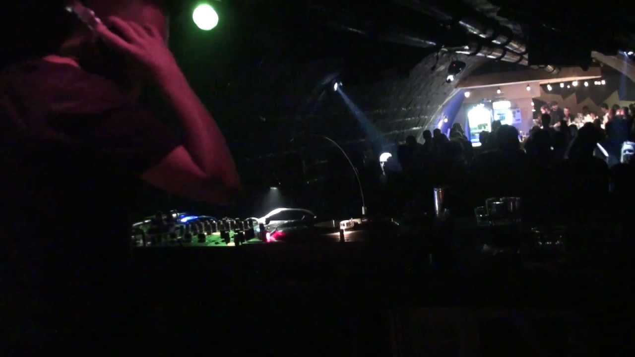 DJ TOKY - STANDA OLD SCHOOL - LIVE IN UCLUB BA - 21.9.2012 - PART 4 ...