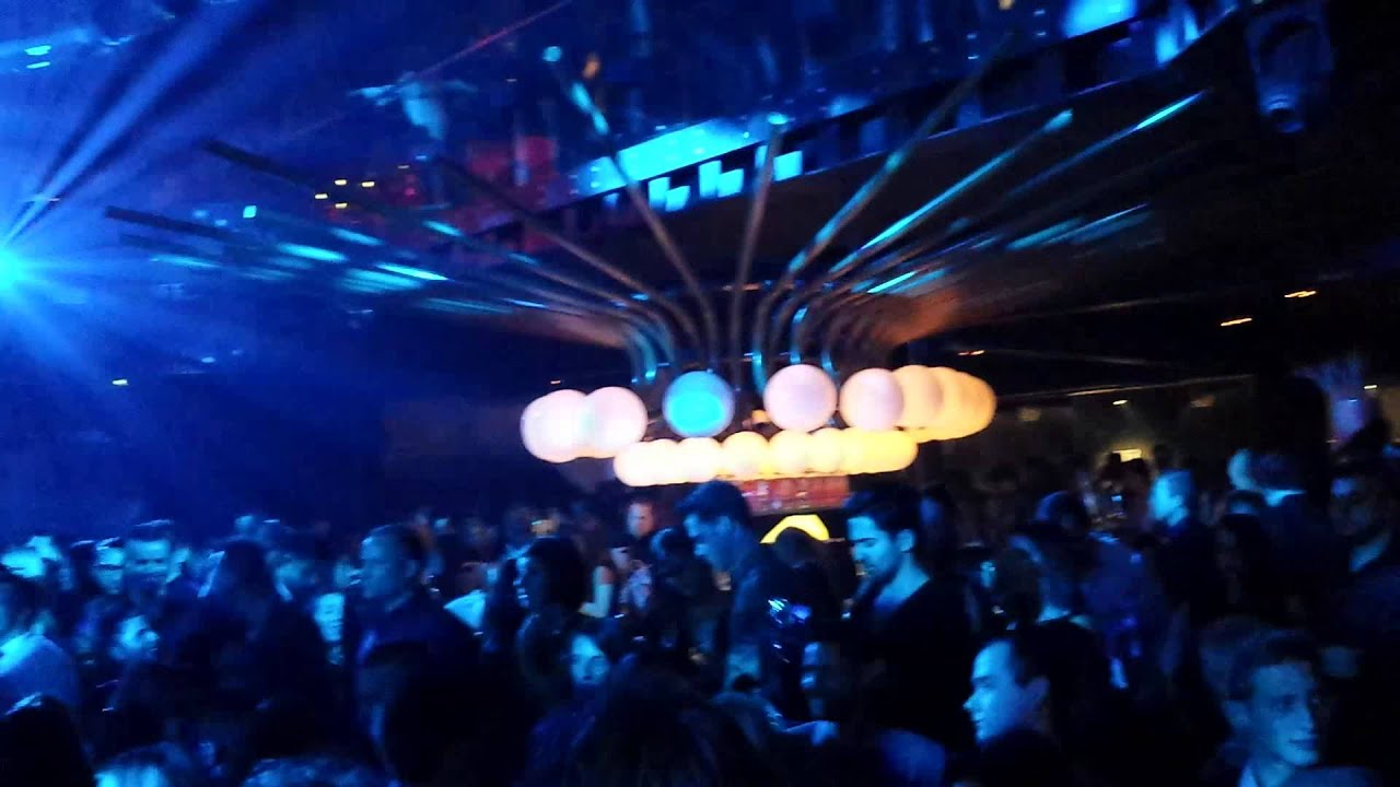 Versuz openingsnight @ 14/12/2013 - YouTube