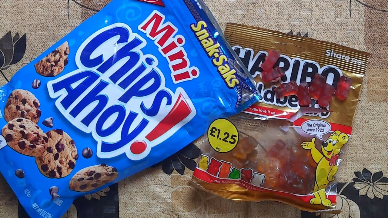 Chips Ahoy Haribo Strawberry Sandwich Cookie - YouTube