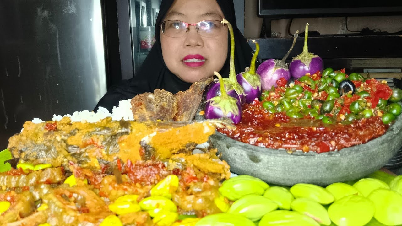 pepes ikan kembung kemangi ikan asin dendeng karedok lenca sambel ...