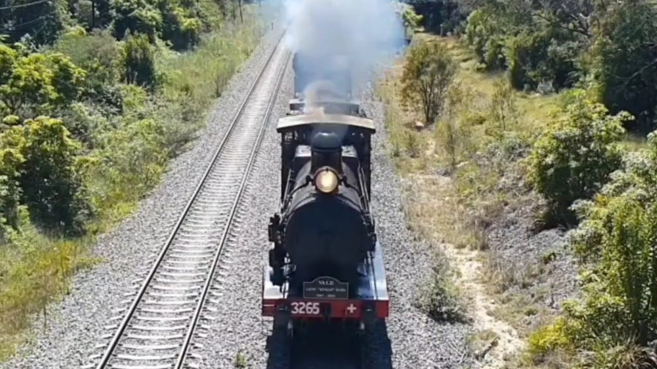 Steam trains R766 & 3265 coming and going recorded from overhead ...
