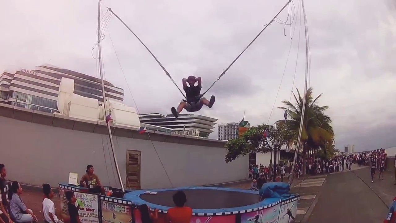 Bungee Fun At SM MOA - YouTube