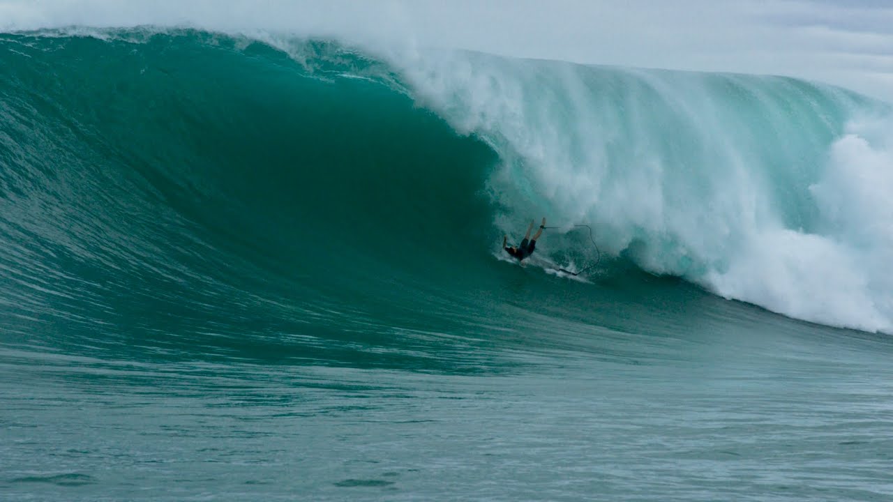 HEAVY SESSION GOES DOWN AT RARE OUTER REEF!! - YouTube