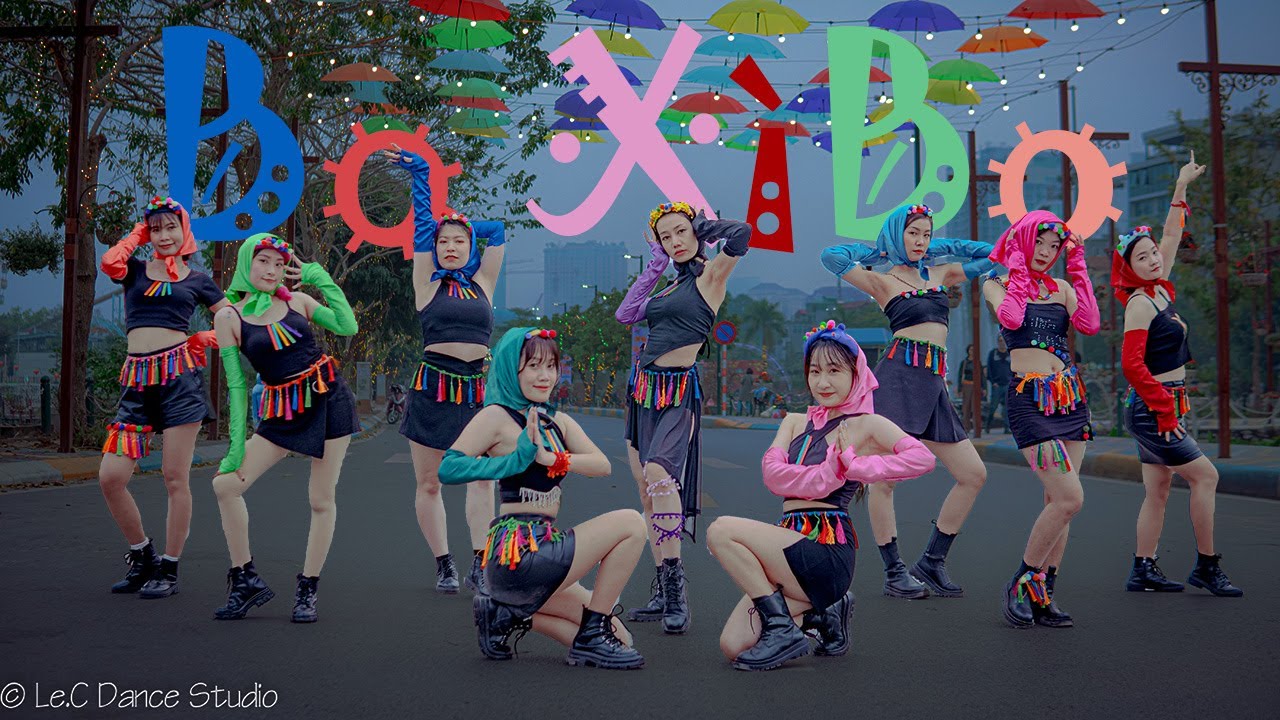 [DANCE IN PUBLIC] BO XÌ BO cut - HOÀNG THÙY LINH @LeC Dance Studio - YouTube