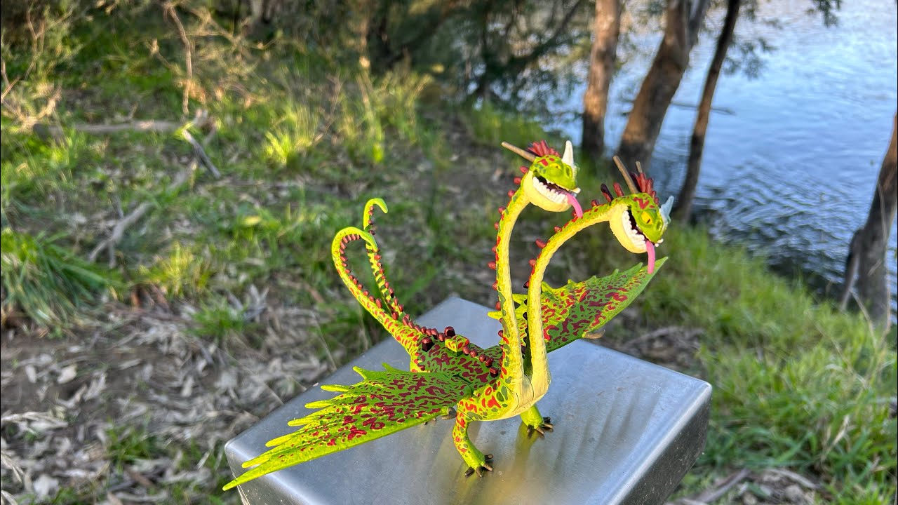 Dreamworks Dragons Barf & Belch the Hideous Zippleback Action Dragon ...