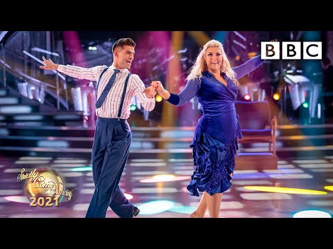 Sara Davies and Aljaž Skorjanec Cha Cha Cha to The Boss by Diana Ross ✨ BBC Strictly 2021