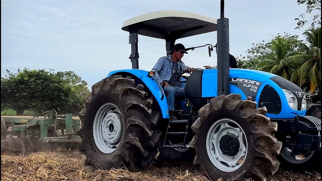 Tractor Landini super 110B, demostración a agricultores - YouTube