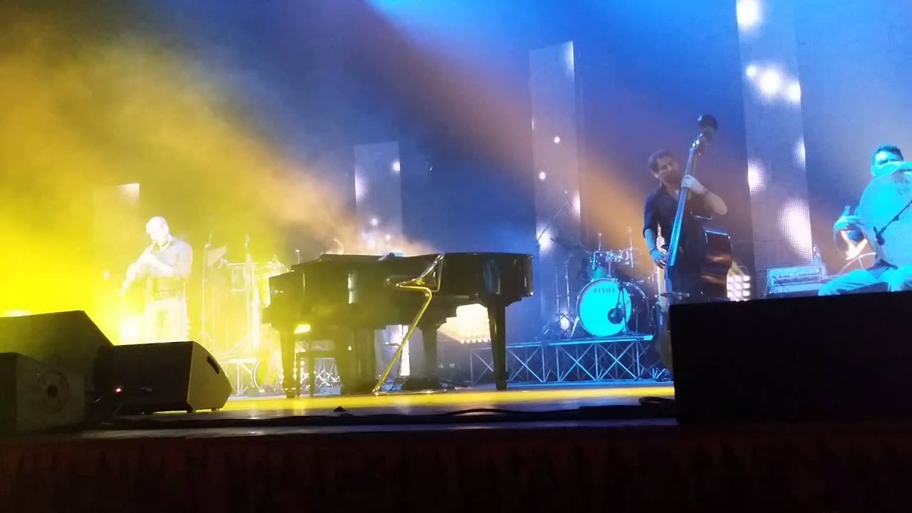 Gigi Finizio - voglio sapè - YouTube