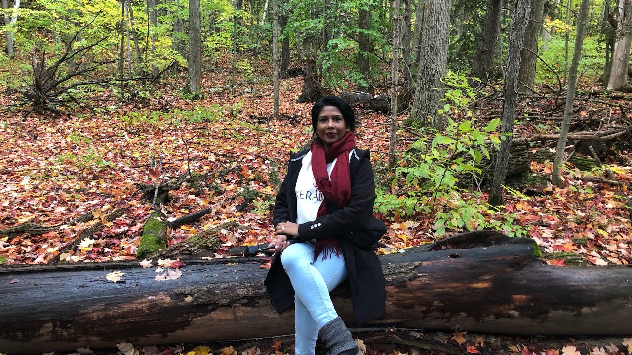 Enjoying the beautiful Fall colours in Mono Cliff Provençal Park # ...