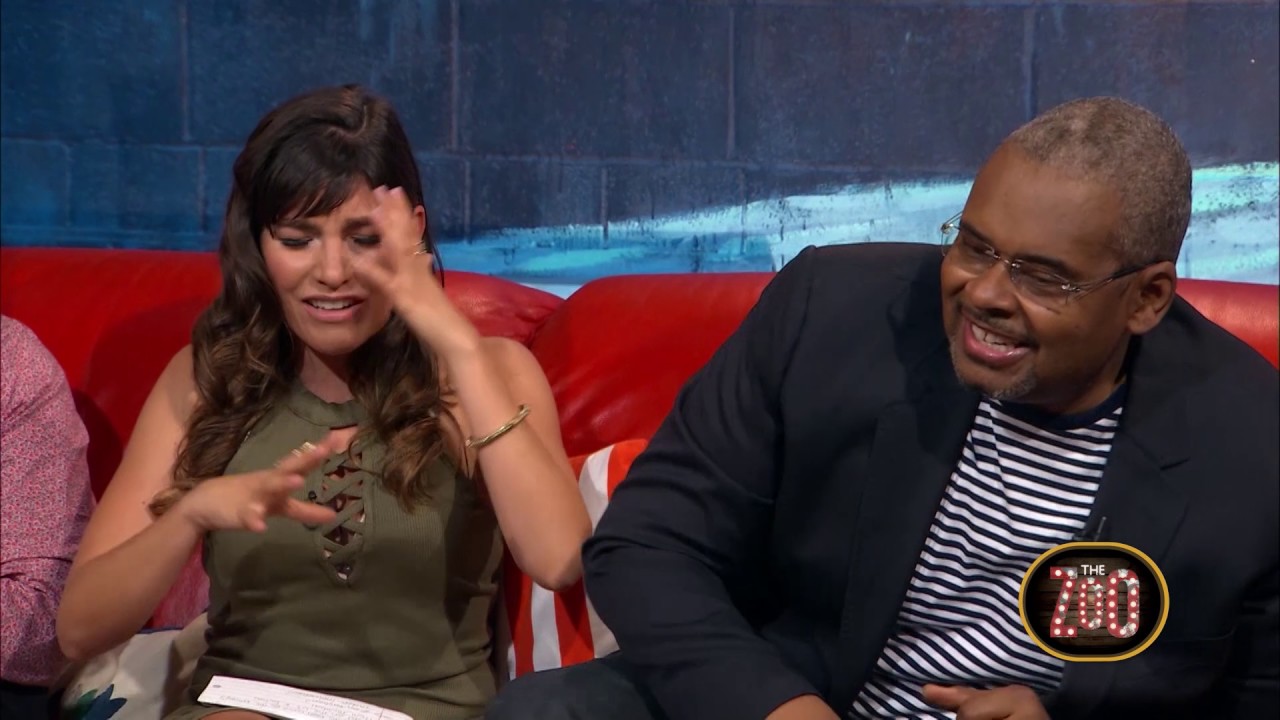 Ron Simons Has Alien Friends | The Zoo - YouTube