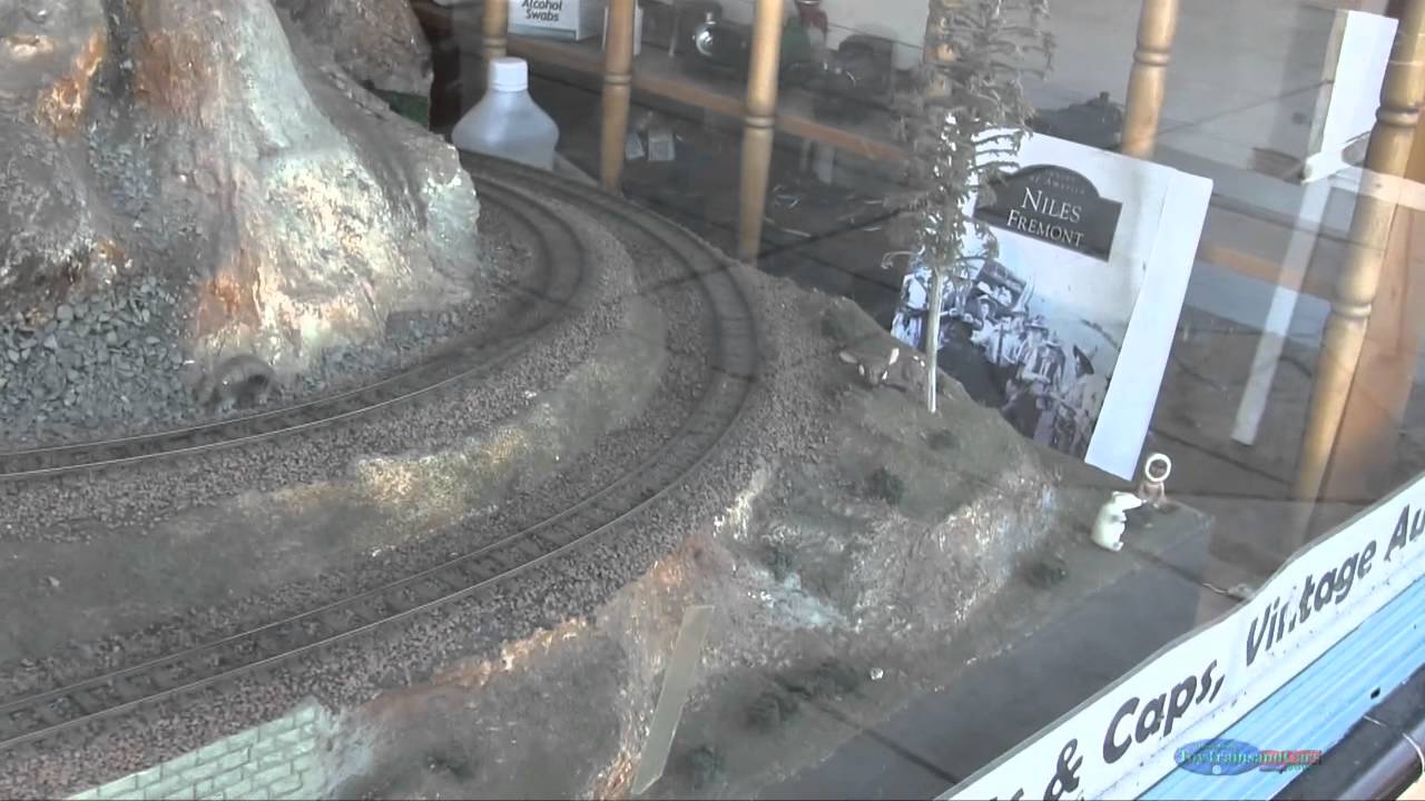 Window Display Toy Train Running - YouTube