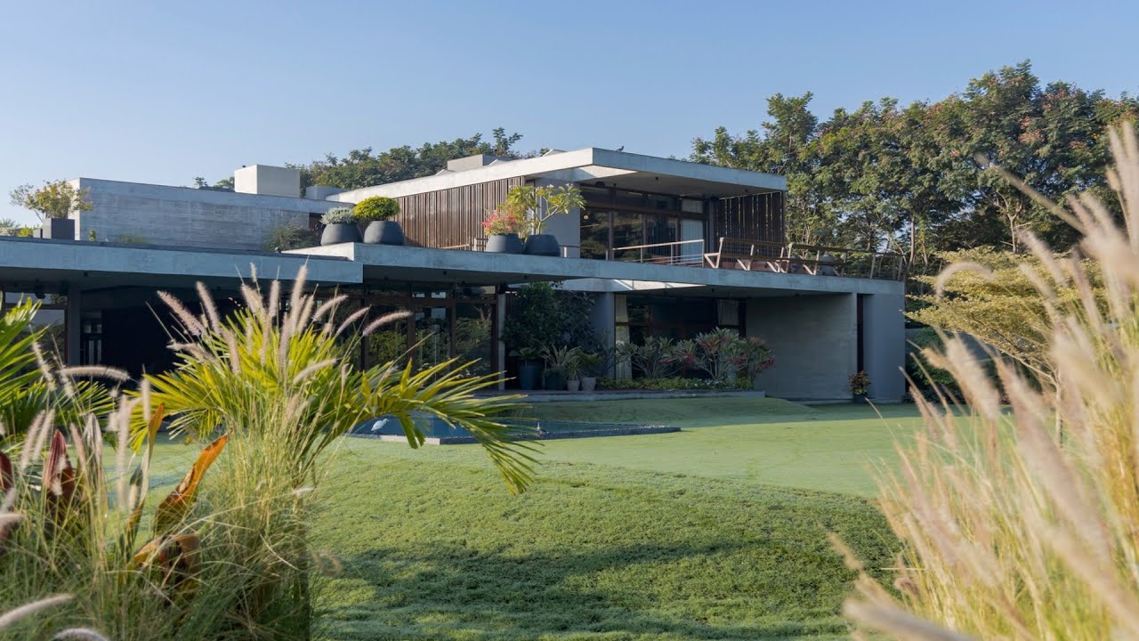 The Courtyard House By MODO Designs In RANCHARDA, INDIA - YouTube