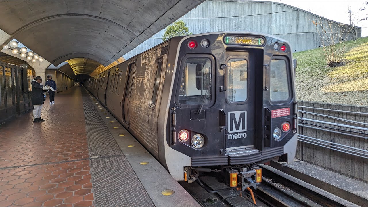 Washington DC Metro Green Line Branch Avenue - Greenbelt 7000 Series ...