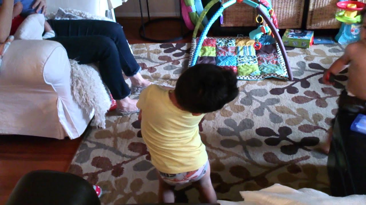 Unintentional Toddler Twerk Team - YouTube