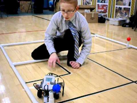 NXT Robot picks up a ball. - YouTube