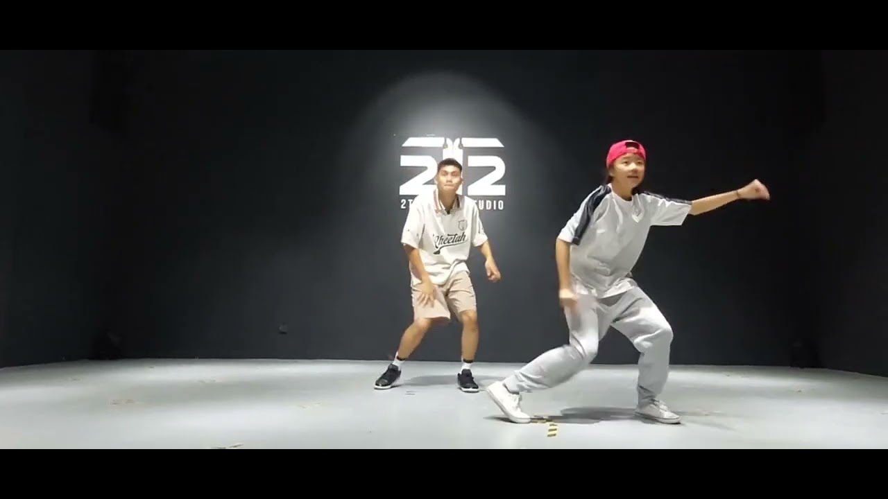 CALM DOWN BY REMA [Aniq Choreography] 2twenty2 Studio - YouTube