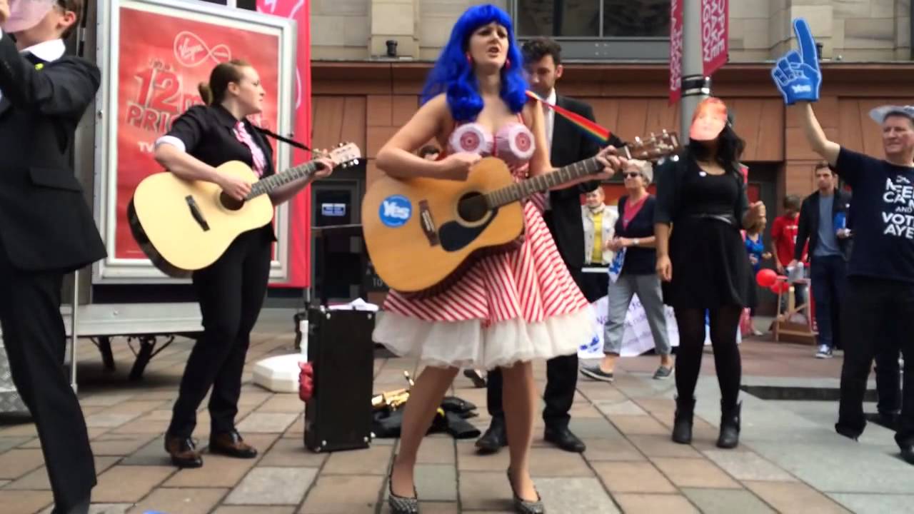 Lady Alba 13/9/14 - YouTube