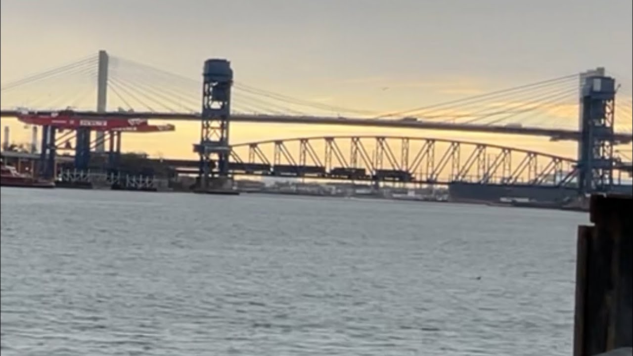 CSAO Crosses Arthur Kill Vertical Lift Bridge Into New Jersey! - YouTube