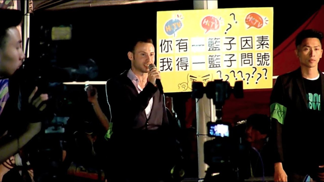 Kashy Keegan sings "This is my dream" LIVE at HKTV rally outside of HK ...