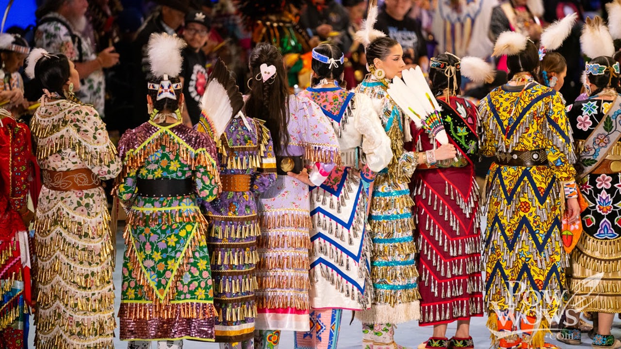 First Nations University of Canada Spring Celebration Pow Wow - YouTube