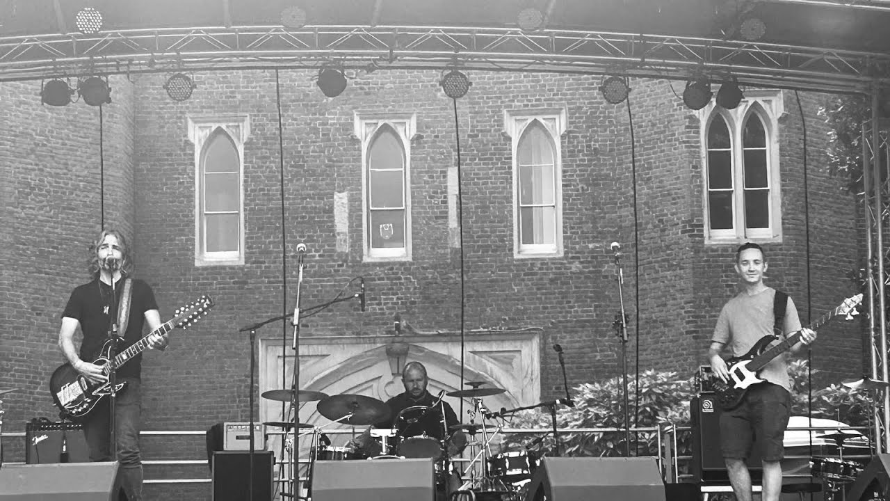 Almamor performing Hunger Strike (Cover) - YouTube