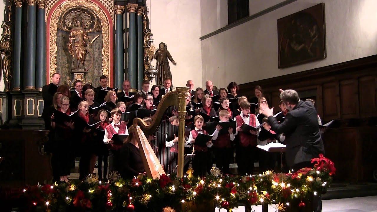 Chorakademie Kempen, Candlelight Carol - J. Rutter - YouTube