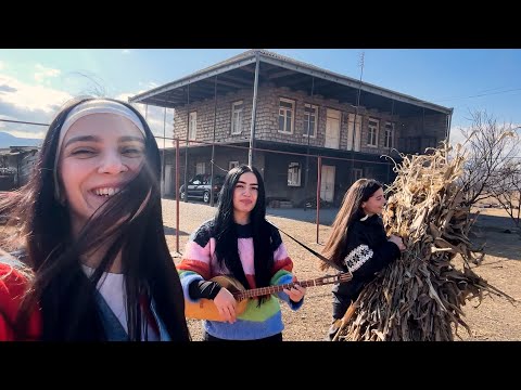 Trio Mandili - Bichma ghimili machuka (The boy gave me a smile)
