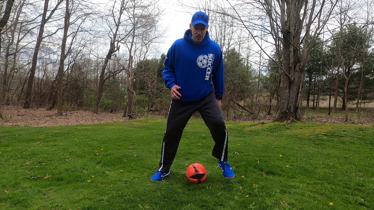 Soccer Toe Taps (Side-to-Side) - YouTube