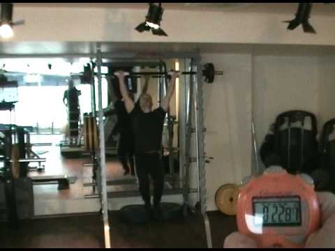 60 pull ups in 1 min World record for leg assisted pull ups - YouTube