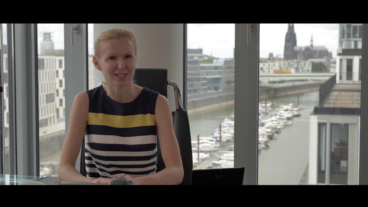 Dr. Marta Markowicz über Brustoperationen bei MM-Aesthetic“. - YouTube