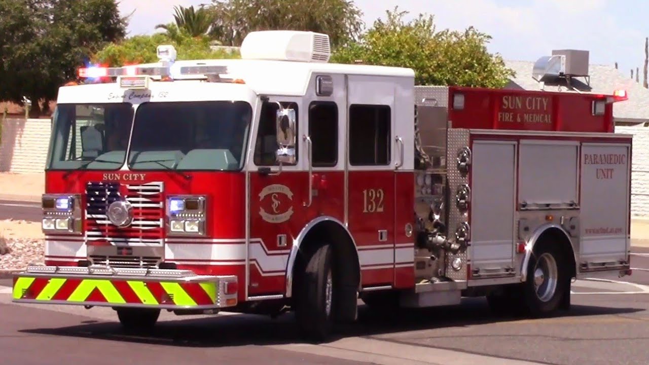 Sun City Fire & Medical Dept. Engine 132 Responding - YouTube
