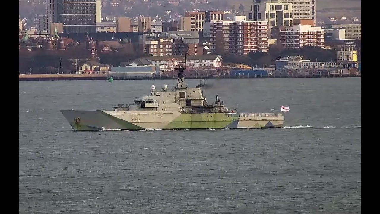 HMS SEVERN (P282) River-class offshore patrol vessel. - YouTube