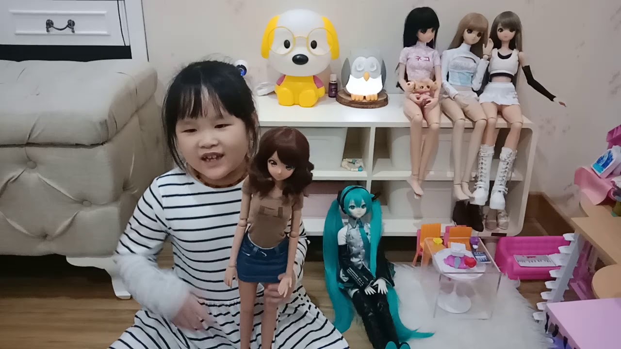 My Smart Doll unboxing part 2 - YouTube