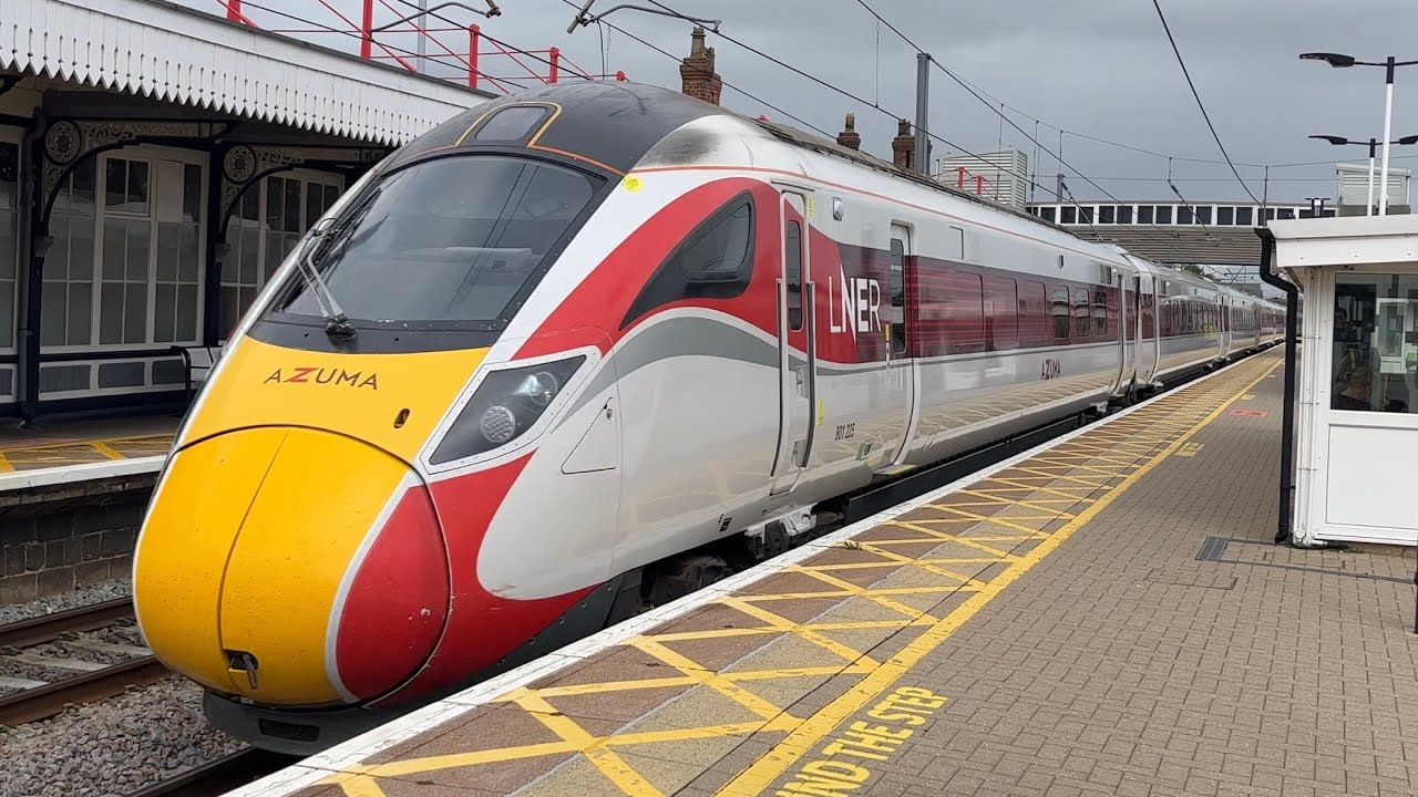 LNER Class 801 225 with 1Y20 to London Kings Cross - YouTube